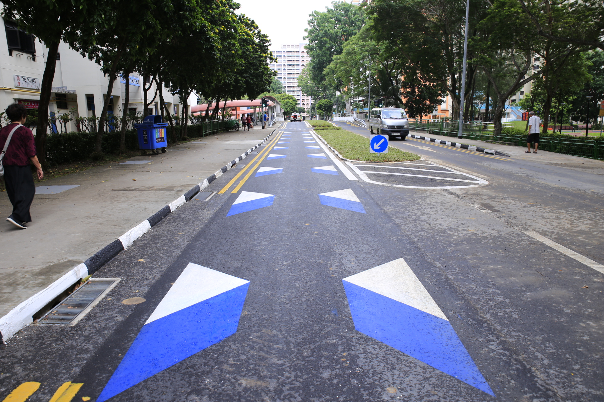 Difference Between Road Signs And Road Markings In Singapore Map ...